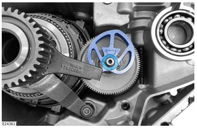 Land Rover Defender - Transfer Case Front Output Shaft Bearing ...