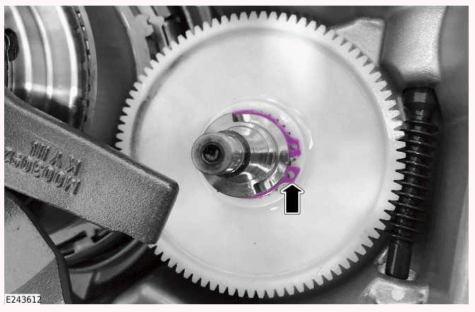 Land Rover Defender - Transfer Case Front Output Shaft Bearing ...