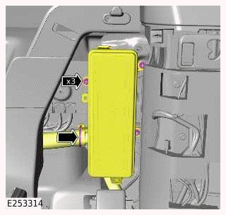 Land Rover Defender - Rear Junction Box - Module Communications Network